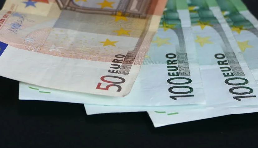 Kurtit I K rkohet Ta B j 350 Euro Pag n Minimale N Sektorin Privat kurtit-i-k-rkohet-ta-b-j-350-euro-pag-n-minimale-n-sektorin-privat